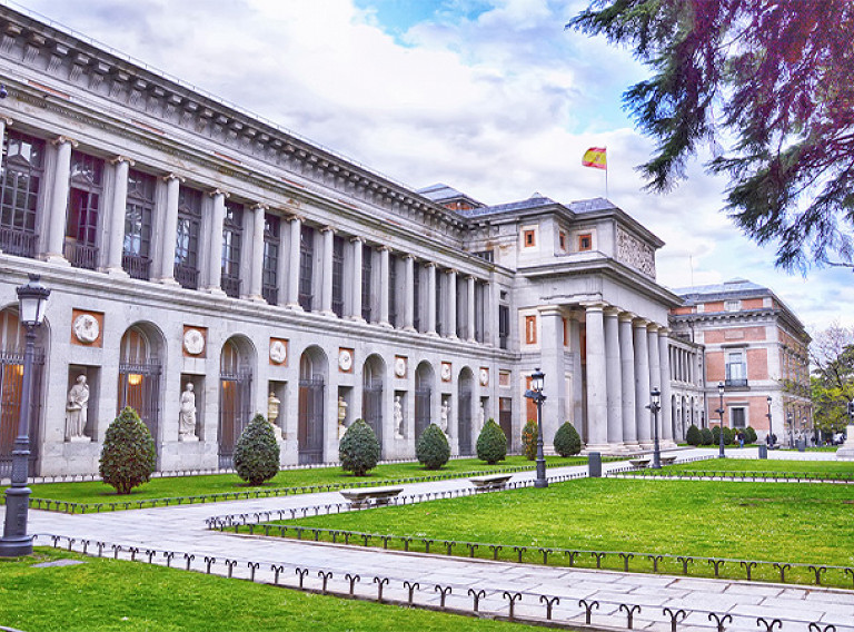 Gregorio Sola, Senior Perfumer at Puig, on Crafting Scents for Public ...