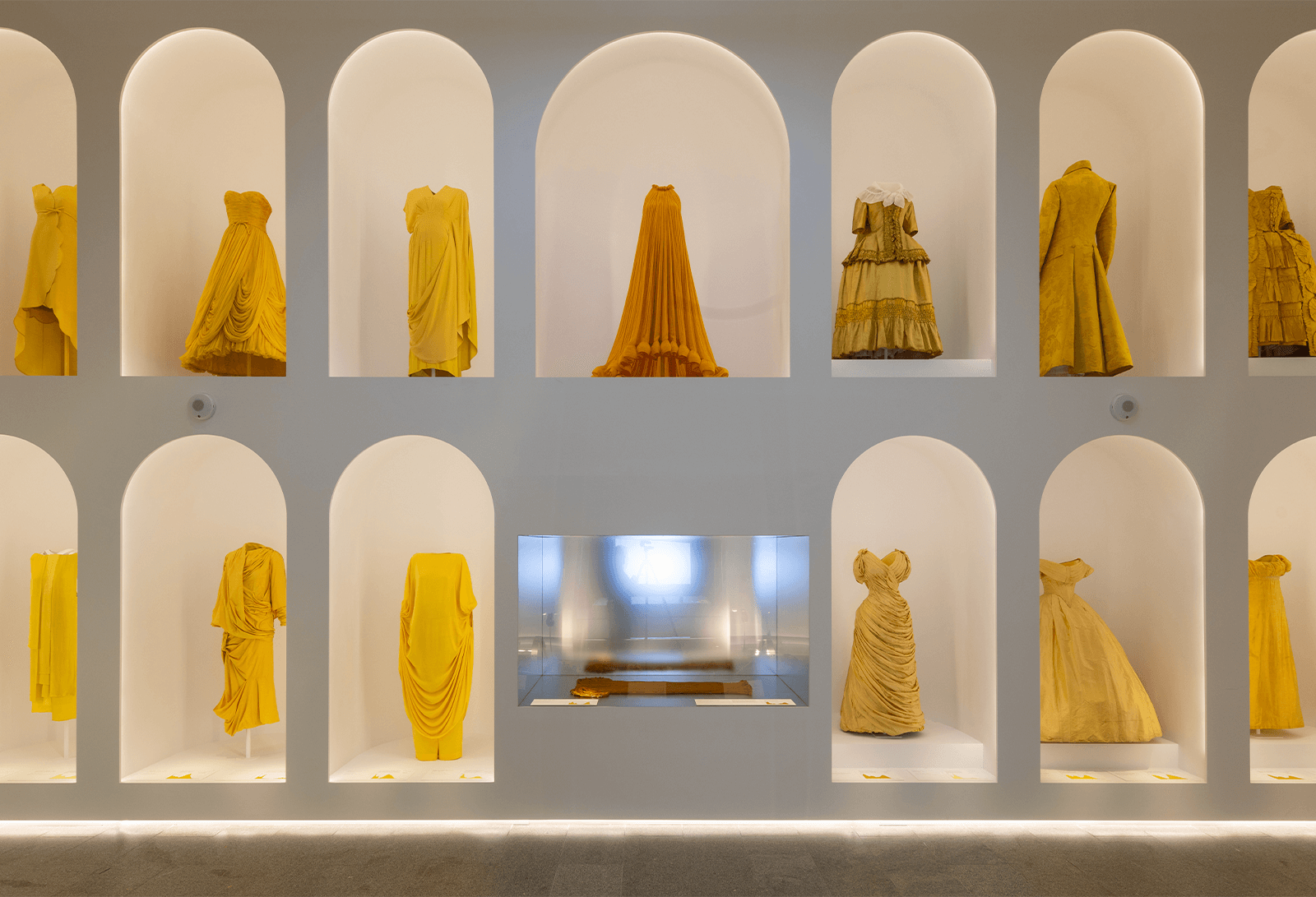Exploring the Scent Technology in the Met Museum's Sleeping Beauties ...